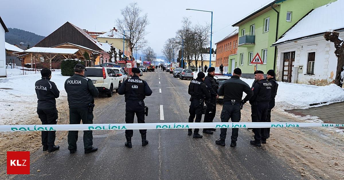 Mordermittlungen nach tödlicher Messerattacke auf Schülerin und Vize-Direktorin